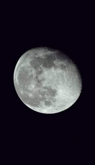 How to Take Pictures of The Moon | 18 Examples & Photography Tips