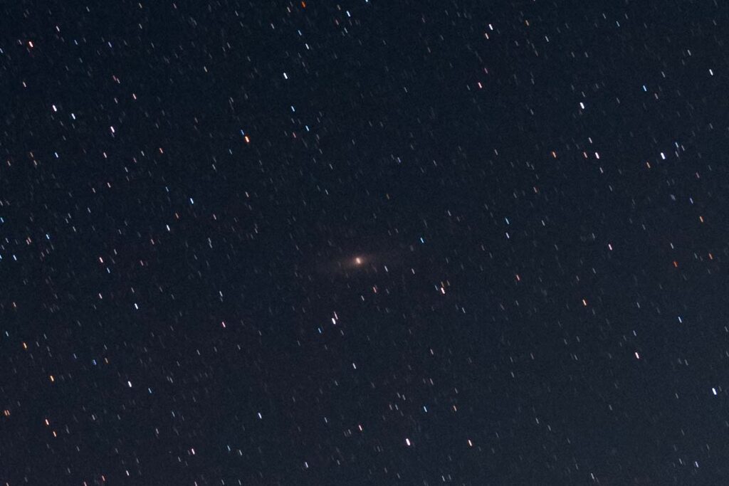 How Do I Reduce Tracking Errors in Astrophotography?