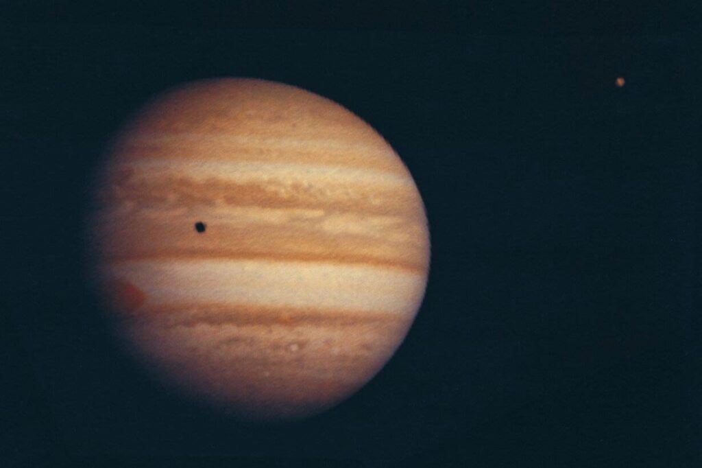 10 Interesting Facts About Jupiter You Never Knew | AstroBackyard